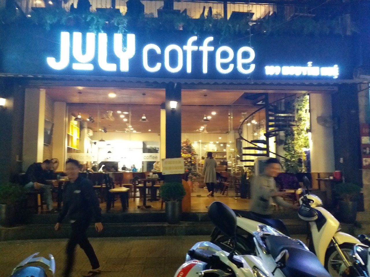 Coffee shop